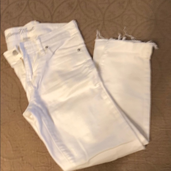 Universal Thread | Pants & Jumpsuits | Universal Threads White Cropped ...